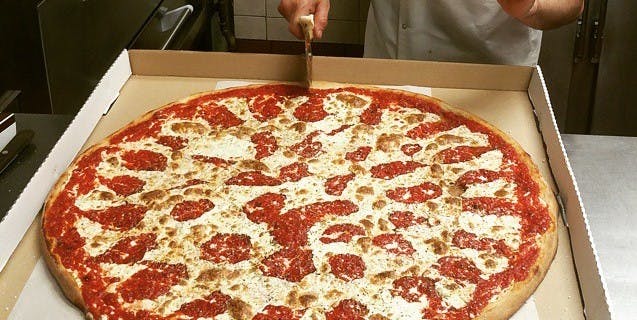 Roma's pizza near me store