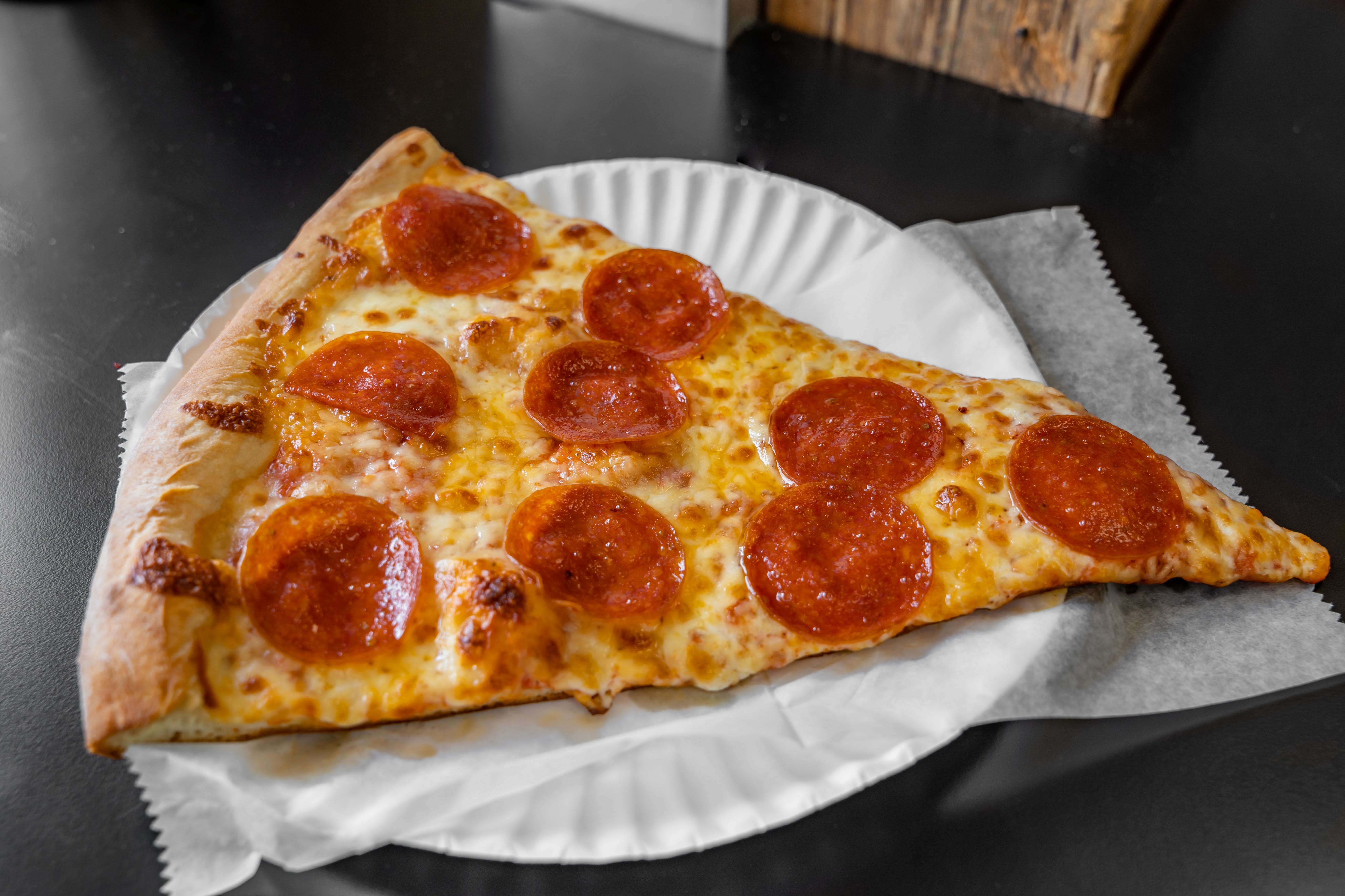Linda s Pizza View Menu Order Online 729 E Tremont Ave Bronx NY 10457 Slice