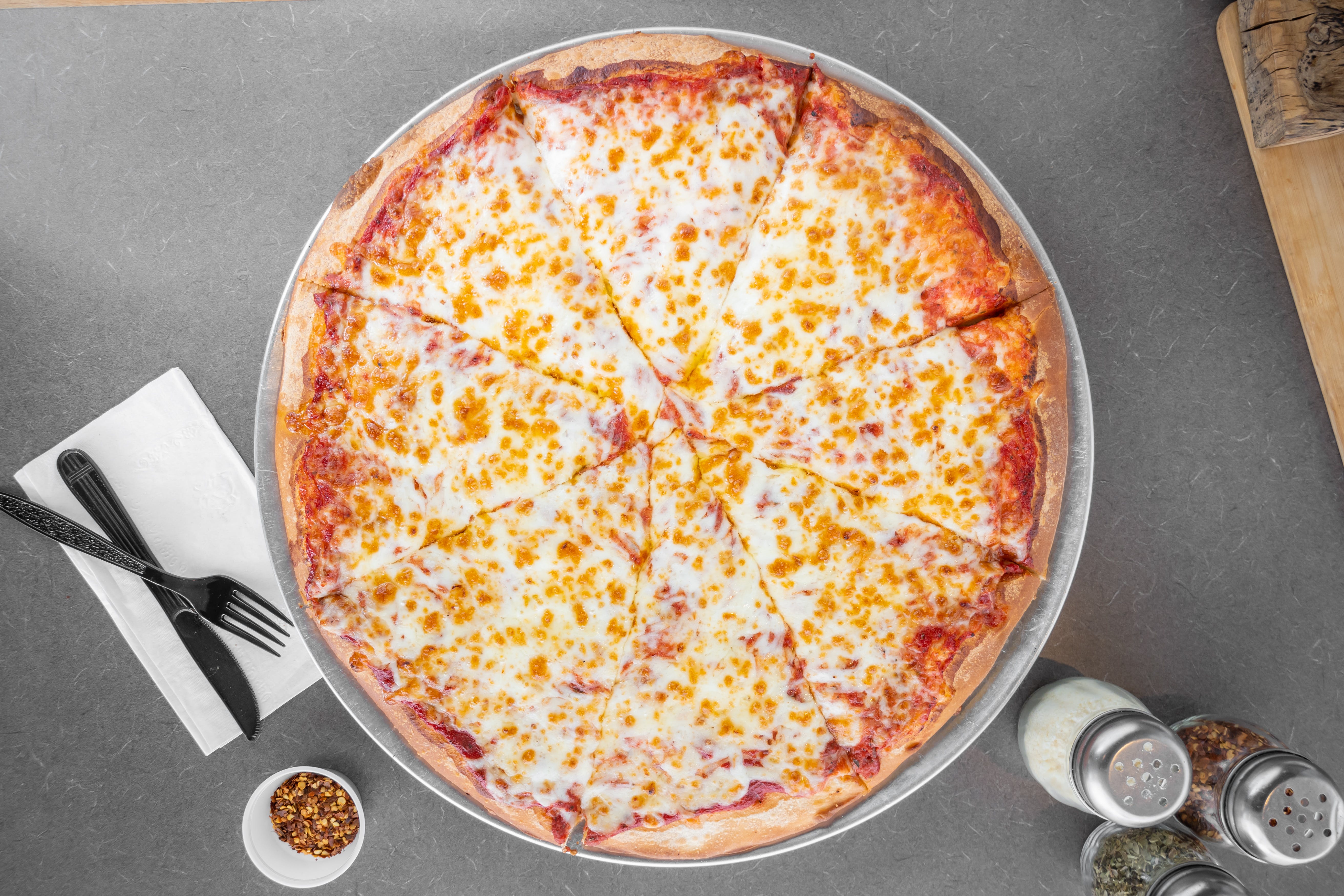 Nick's pizzeria store